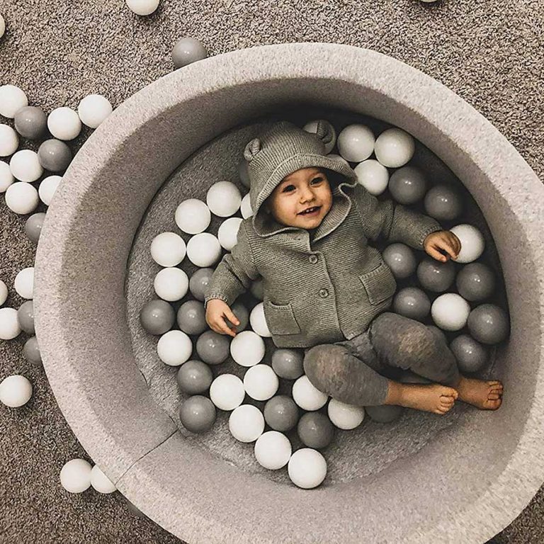 Light Grey Velvet Ball Pit | 200 Balls | 40cm | ShopStreet.ie